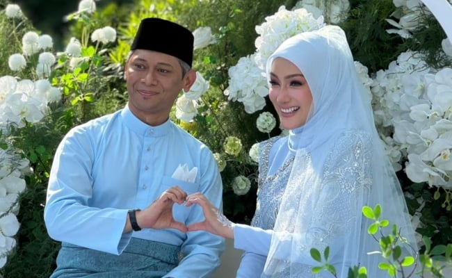 ‘Saya Tanya Pada Orang Keliling Betul Ke Nak Kahwin? -Erra | Hot FM
